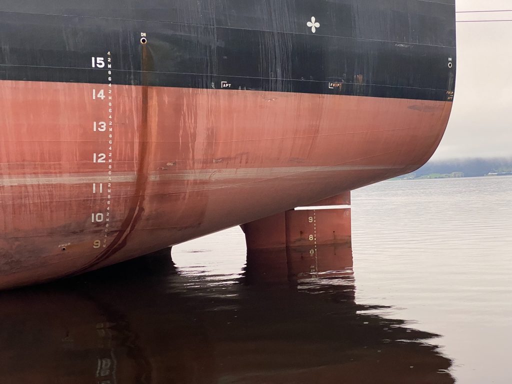Aft draft marks - Maritime photos
